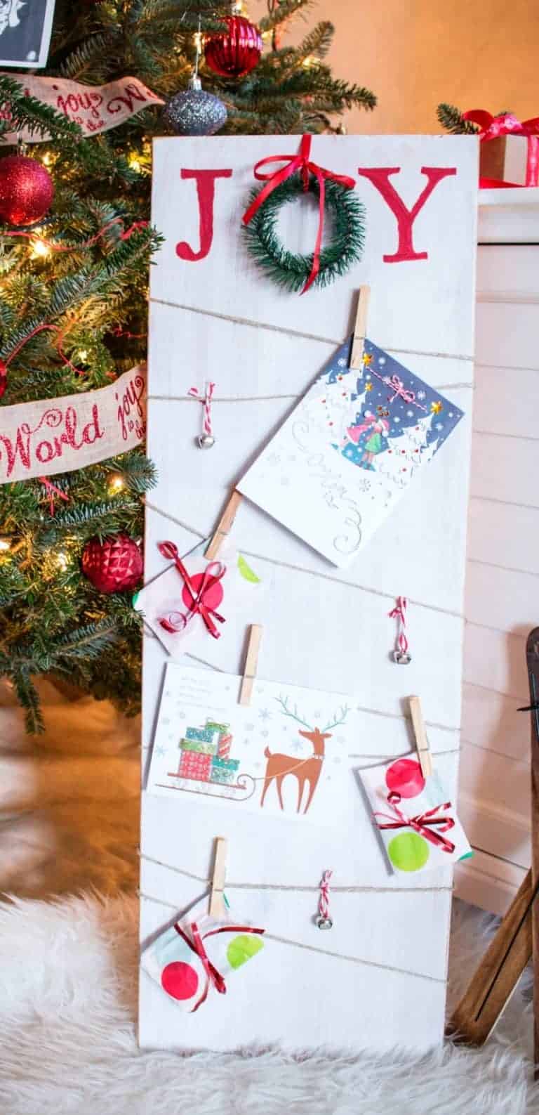 DIY Holiday Card Display - The How-To Home