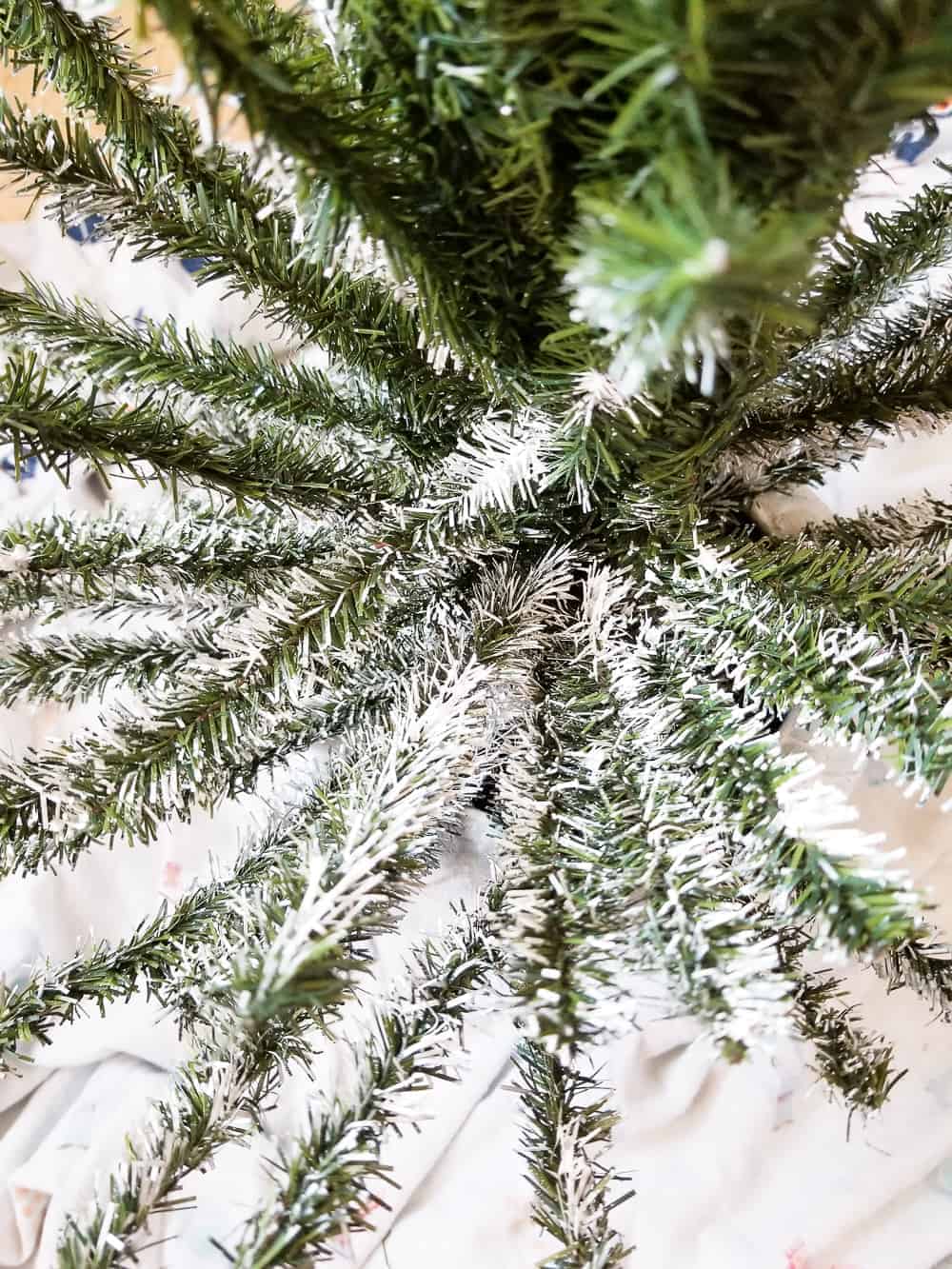 DIY Feather Tree Tutorial - The How-To Home