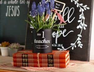 Number 1 Teacher Gift - The How-To Home