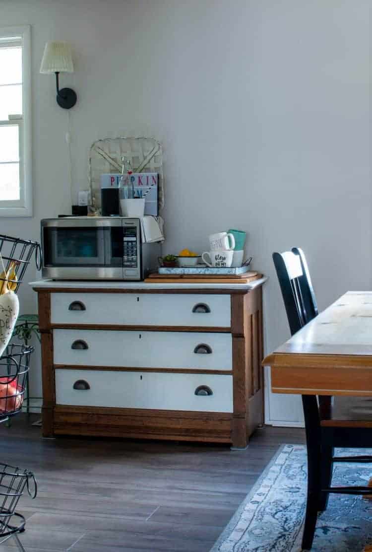 How-To Decorate with Repurposed Crib Springs - The How-To Home