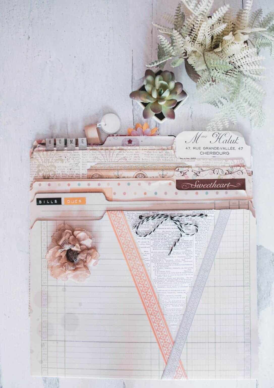 DIY Pretty File Folders - The How-To Home