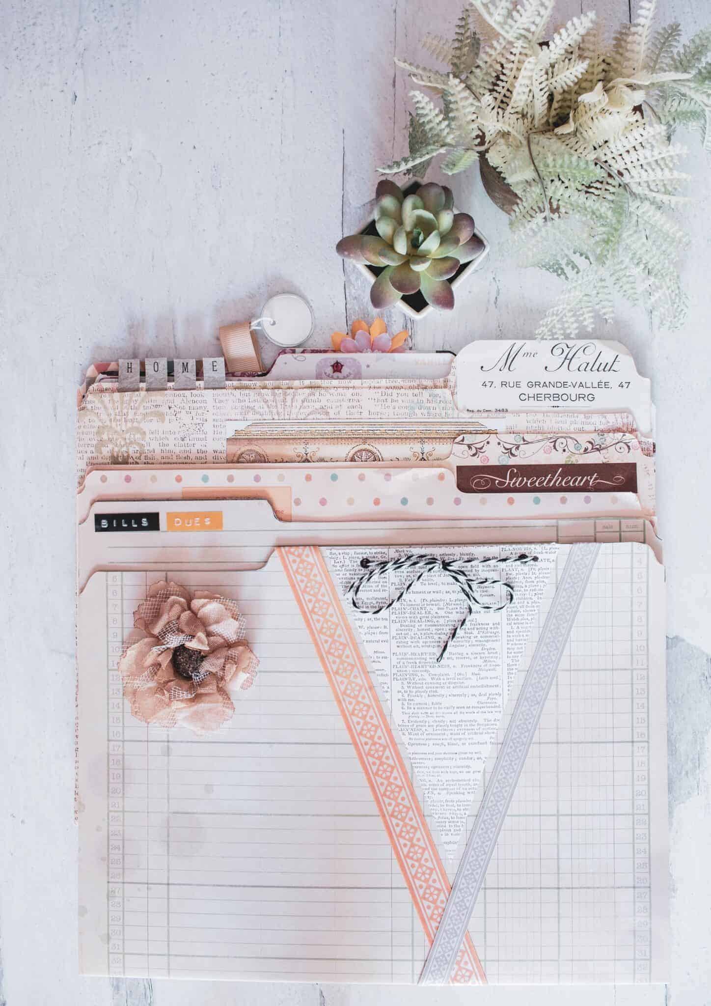 DIY Pretty File Folders - The How-To Home