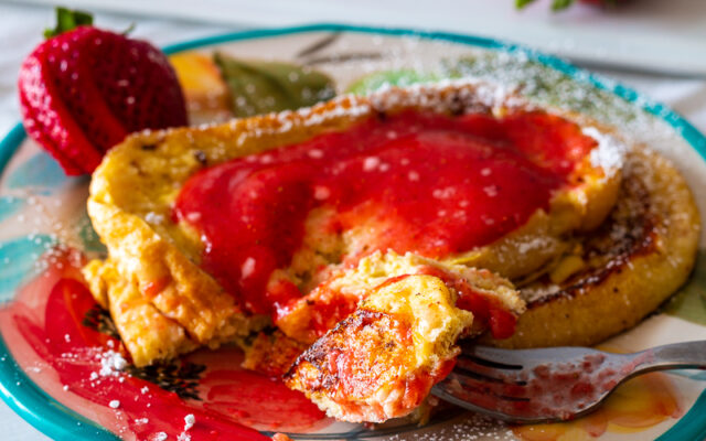 Golden French Toast with a Fresh and Delicious Strawberry Puree Syrup ...