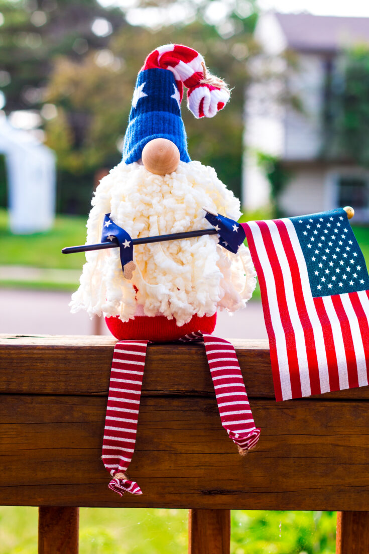 How to Make an Absolutely Adorable No-Sew Patriotic Gnome - The How-To Home