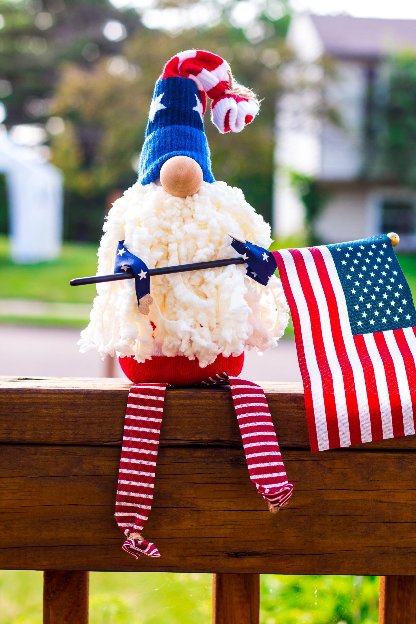 How to Make an Absolutely Adorable No-Sew Patriotic Gnome - The How-To Home