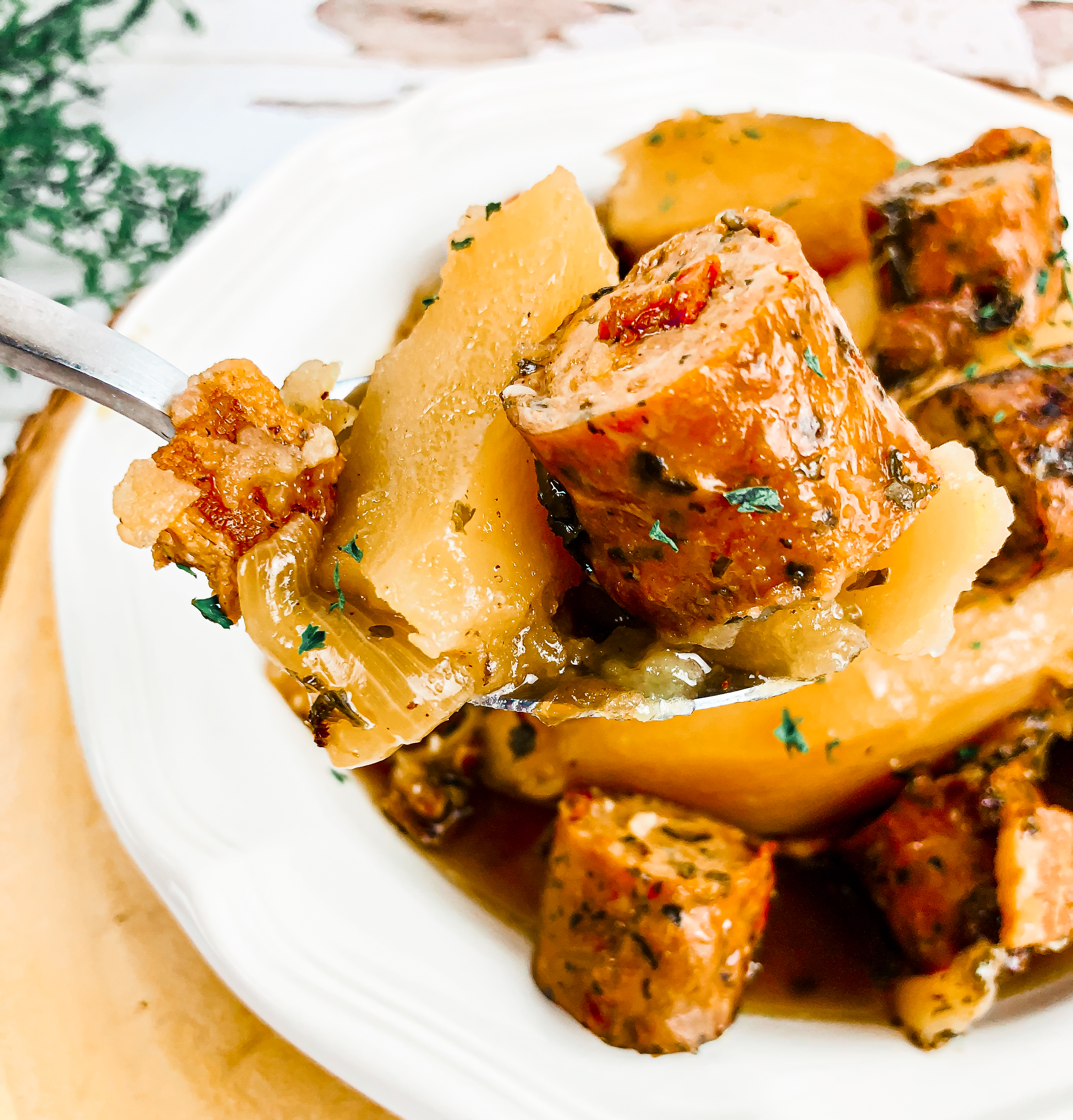 Hearty Traditional Dublin Coddle Recipe - The How-To Home