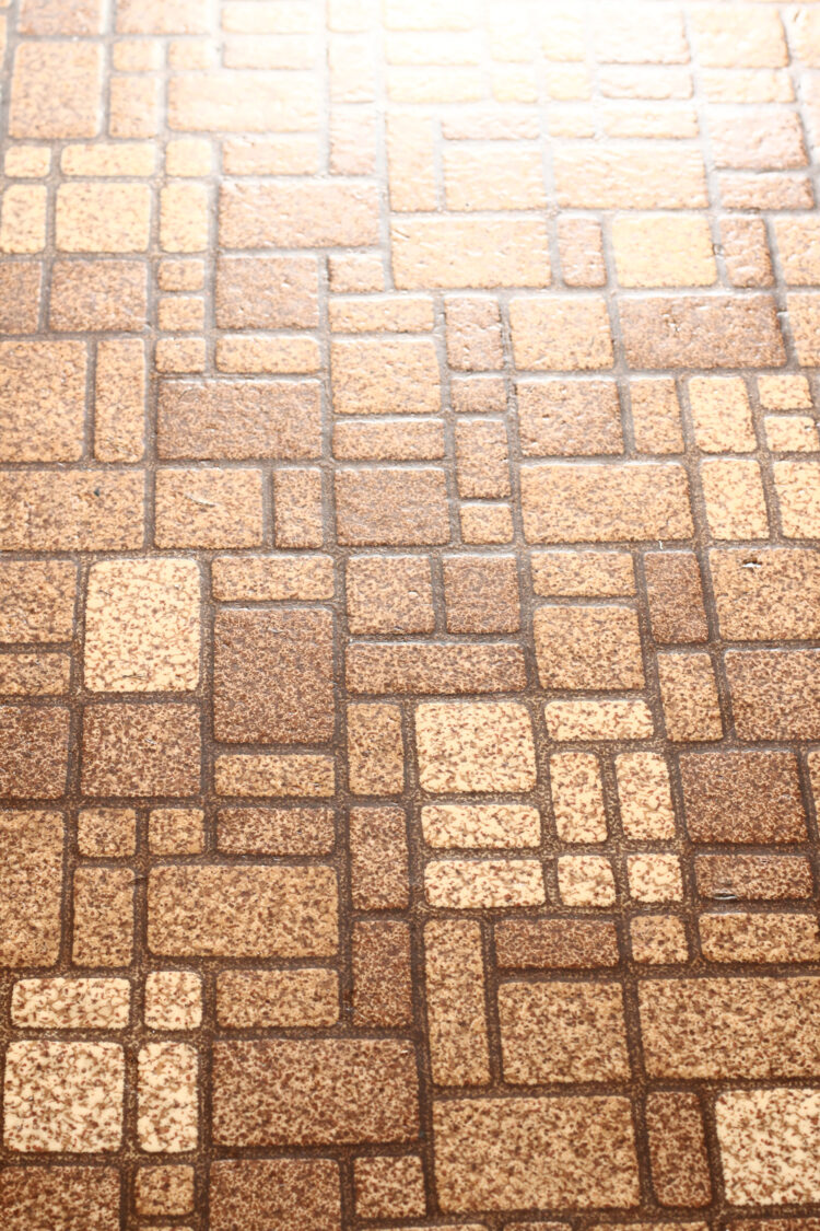 How to Clean Kitchen Floor Linoleum and Ground in Dirt - The How-To Home